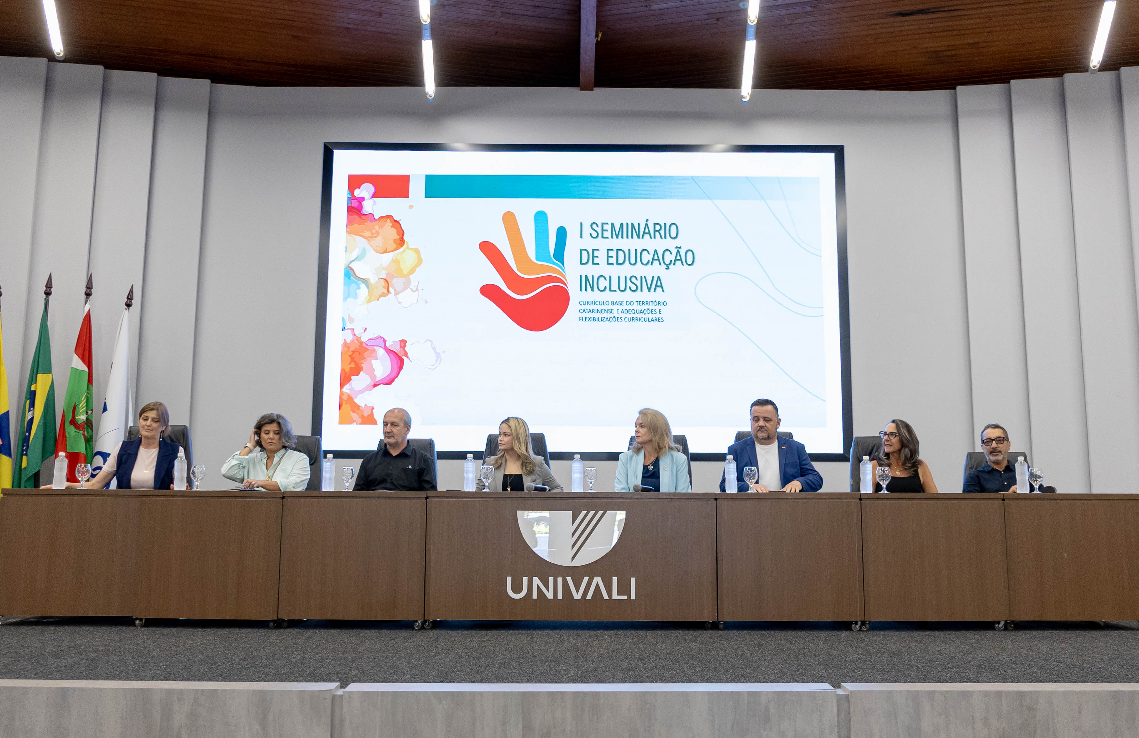 Univali articula debate sobre o Currículo Base do Território ...