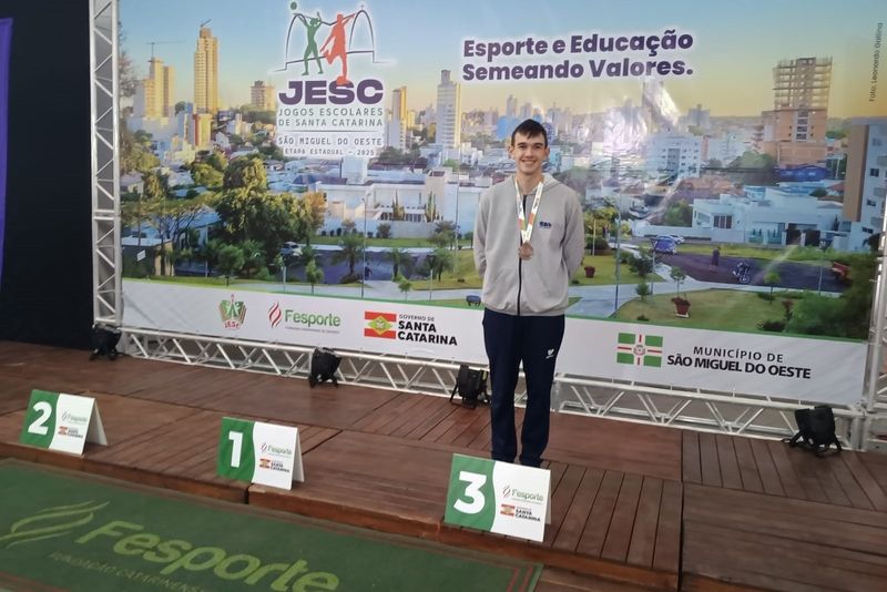 Aluno do CAU conquista pódio no JESC | Univali